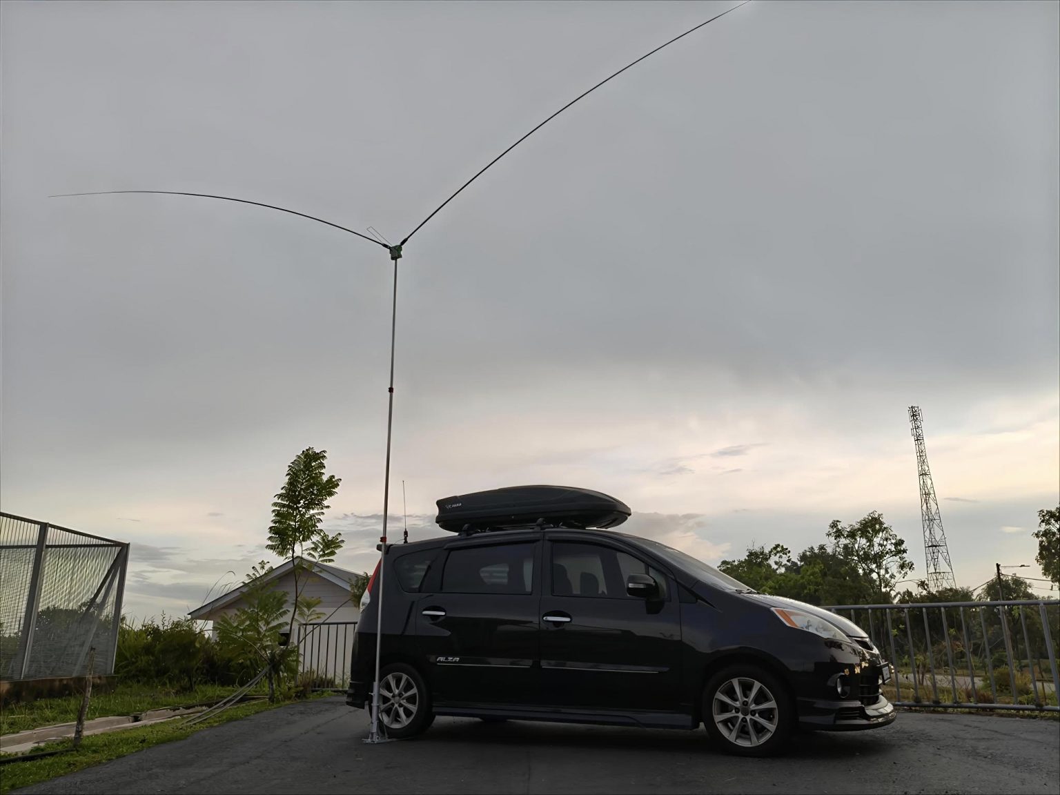 Stationary Mobile Antenna Mounting by 9W2RYF – Hamradio.my
